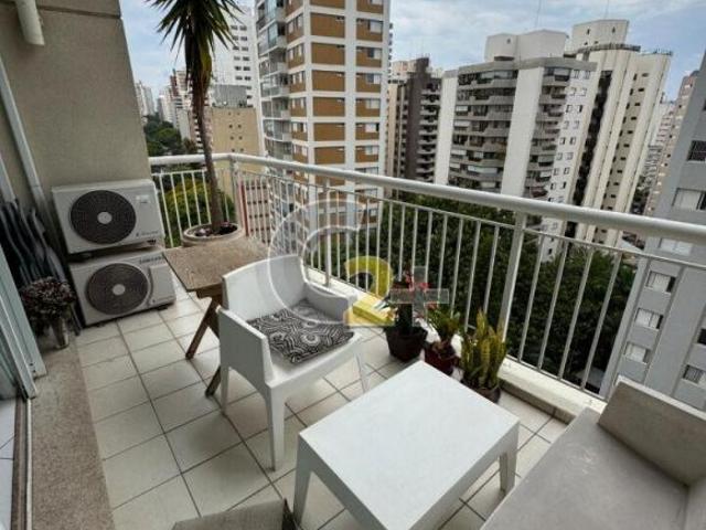 Apartamento Duplex à venda em Moema com 1 suíte e 2 vagas