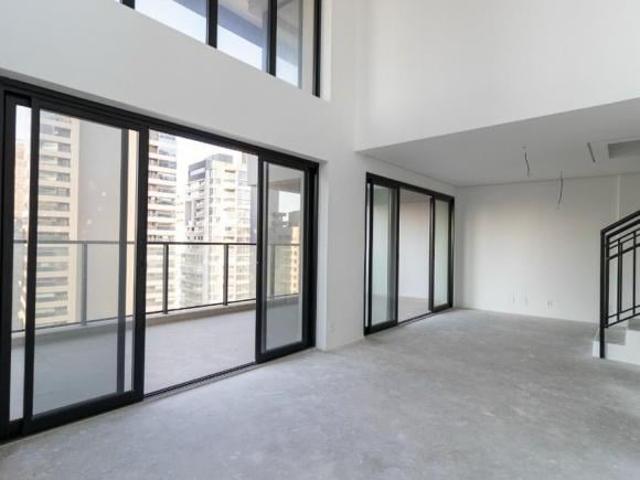 Apartamento duplex à venda em Moema São Paulo