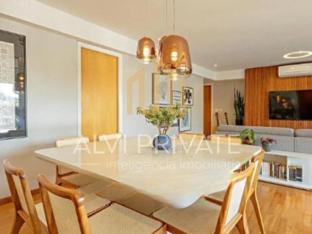 Apartamento Duplex à venda em Pinheiros | 2 Suítes | 1 Vaga de Garagem