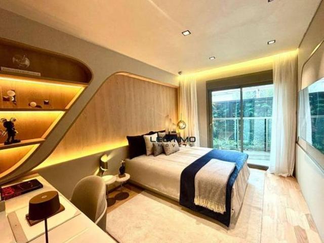 Apartamento Duplex à Venda em Pinheiros, 4 Suítes, 6 Vagas, Lazer Completo, 400m da Estação Fradique