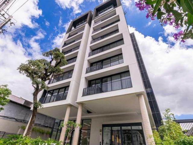 Apartamento duplex a venda no Batel 123m2, 3 quartos decorado e mobiliado porteira fechada