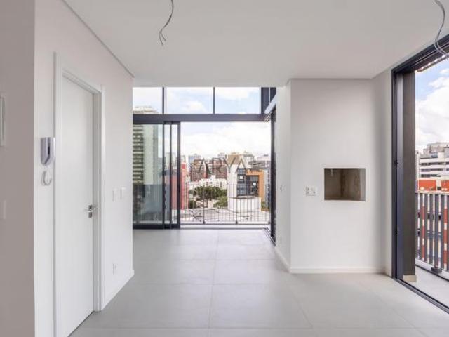 Apartamento duplex à venda no Batel ARYA1