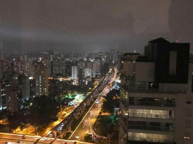 Apartamento duplex à venda no Cube Campo Belo com 1 suíte, próx. metrô, Aeroporto, Berrini, Itaim