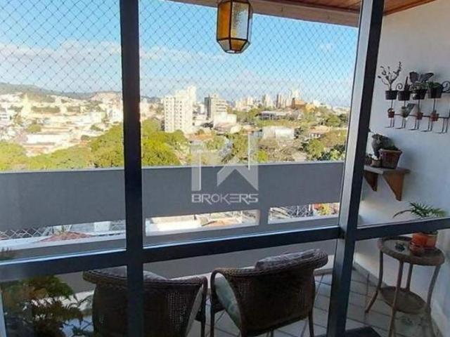 Apartamento duplex à venda no Edifício Bandeirantes em Valinhos/SP