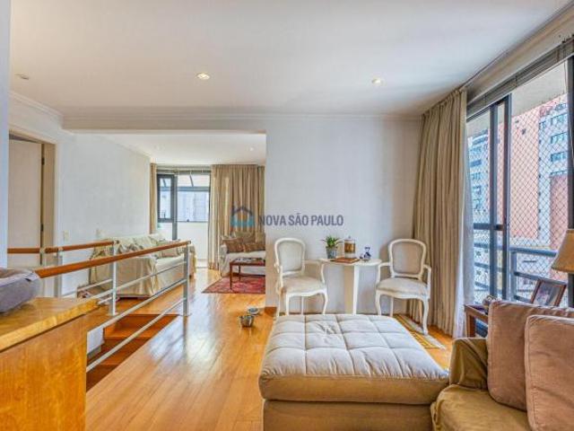 Apartamento Duplex à Venda no Paraíso com 101 m², 2 Vagas, Andar Alto e Próximo