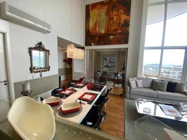 Apartamento Duplex Alto Padrão na Vila Nova Conceição de 2 Suítes com 3 Vagas à Venda