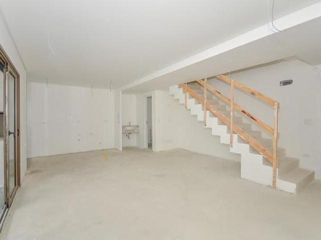 APARTAMENTO DUPLEX | BATEL | 2 SUÍTES | 94M²