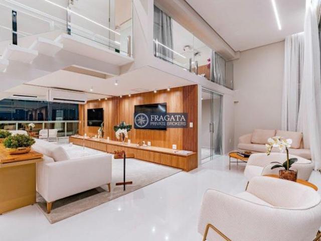Apartamento Duplex de 172m², decorado e mobiliado, à venda na Vila Nova Conceição