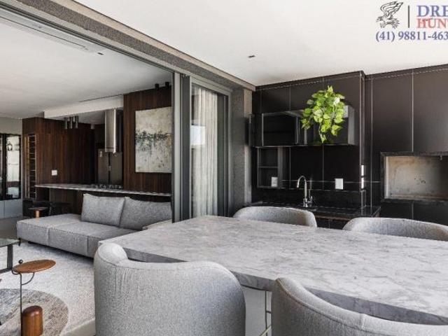 Apartamento Duplex, de 315m² no bairro Bigorrilho, com 3 suítes, 6 banheiros e 4 vagas de garagem