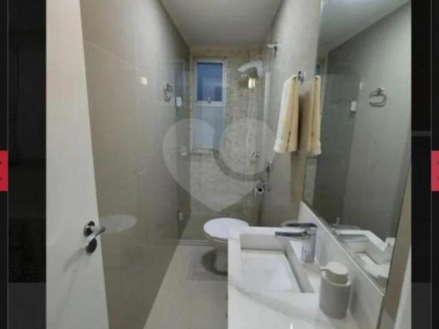 Apartamento duplex de 53m² a venda no Champagnat