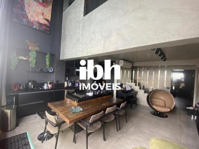 Apartamento duplex de altíssimo padrão
