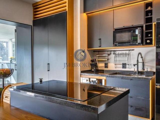 Apartamento duplex de alto padrão à venda no condomínio Trix Tamboré Housing, Alphaville, 1 suíte, 2