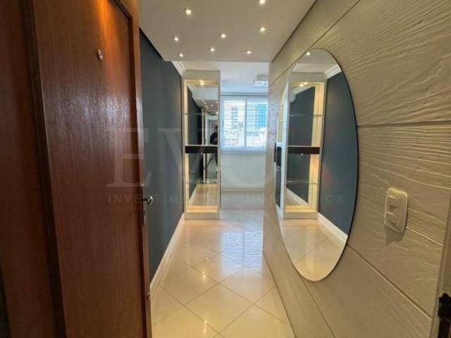 Apartamento Duplex de Alto Padrão na Bela Vista: 1 Quarto, 1 Suíte, 2 Vagas de Garagem Porto Alegr