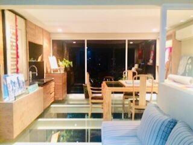 Apartamento Duplex em Cidade Monções com 210 m²!