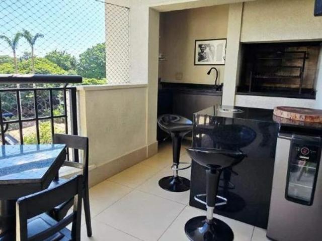 Apartamento Duplex em Alto de Pinheiros com 270m²
