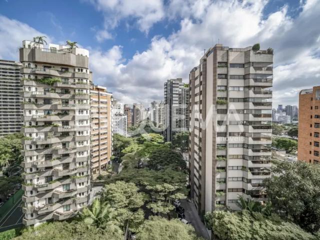 Apartamento duplex em localização privilegiada