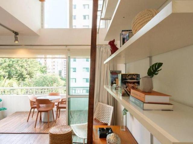 Apartamento Duplex em Moema de 1 Suíte com 2 Vagas 74m² à Venda