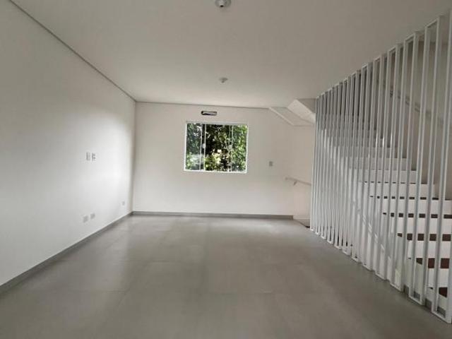 Apartamento Duplex em São Jorge Santos, SP