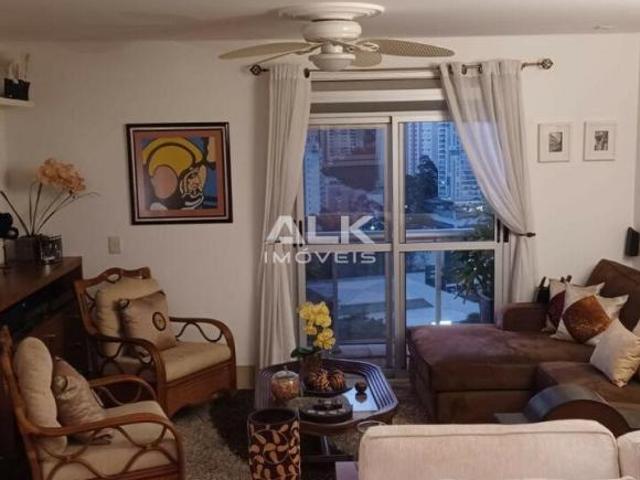 Apartamento Duplex em Parque do Morumbi com 162m²