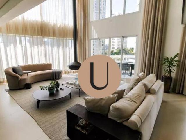 Apartamento duplex impecável! 210m2, 2 suítes, 3 vagas, varanda gourmet! Lazer Completo! PANAMBY!