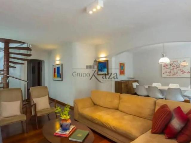Apartamento Duplex Jardim América 4 Suítes 375m²