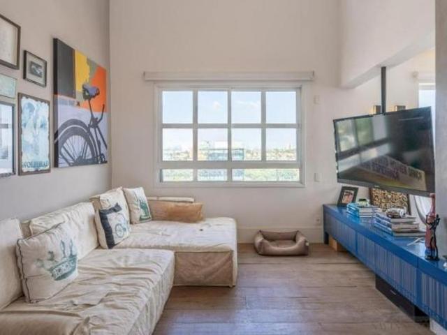 Apartamento duplex mobiliado à venda e para alugar no Cambuí em Campinas/SP