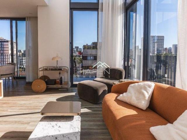 Apartamento Duplex Mobiliado à Venda no Batel