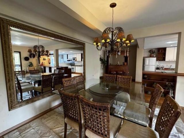Apartamento Dúplex Mobiliado com 5 Suítes em Gramado Alto Padrão e Conforto