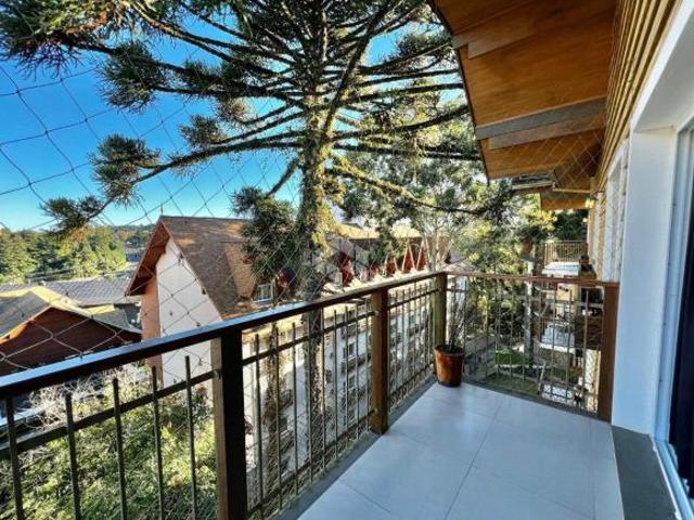 APARTAMENTO DUPLEX MOBILIADO COM 2 SUÍTES, 2 VAGAS CASA DE PEDRA GRAMADO