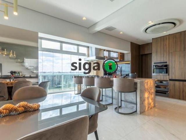 Apartamento Duplex Mobiliado à venda no Itaim com 2 Suítes e 4 Vagas São Paulo