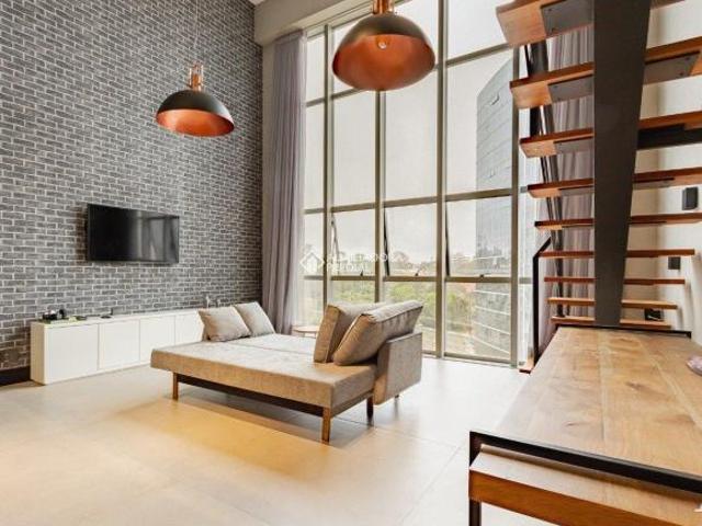Apartamento duplex mobiliado com suíte no Petrópolis junto ao Zaffari