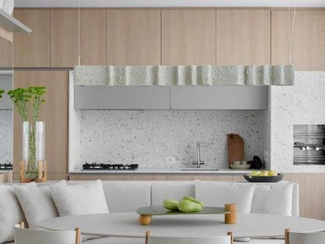 Apartamento duplex mobiliado e decorado com 3 quartos e 2 vagas