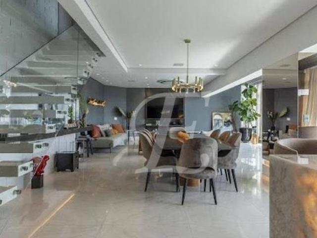 Apartamento Duplex. mobiliado,2 suítes à venda, 225 m², 4 vagas, Itaim Bibi São Paulo/SP
