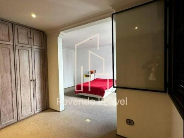 Apartamento Duplex no Condomínio Vila Borghese na Vila Suzana com 200m² 3 dormit
