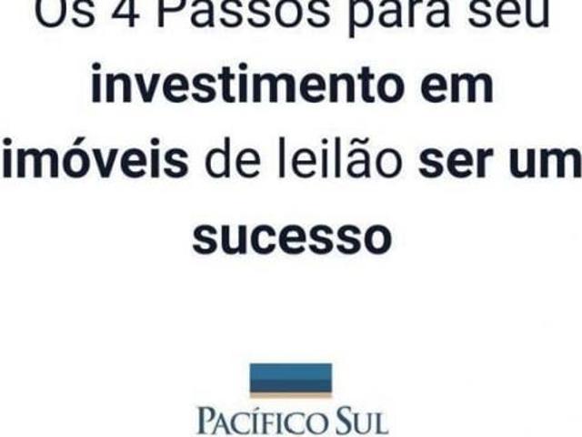 Apartamento Duplex no Condominio Edifício Hélio Franco Chaves em São Paulo