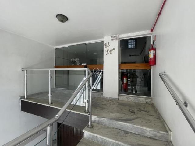 APARTAMENTO DUPLEX NO CENTRO