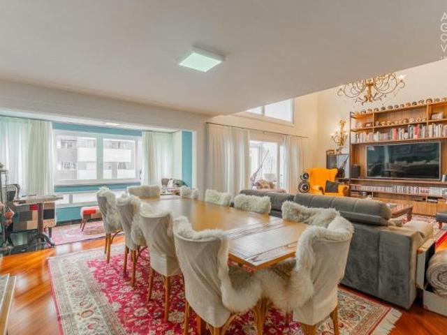 Apartamento Duplex no Golden Gate, 05 Dormitórios, Andar Alto, 03 Vagas, Batel, Curitiba