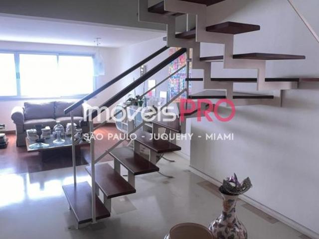 Apartamento duplex no Itaim com 270m2!