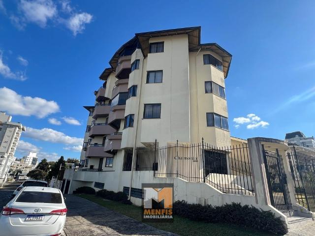 Apartamento Duplex Semimobiliado no Centro