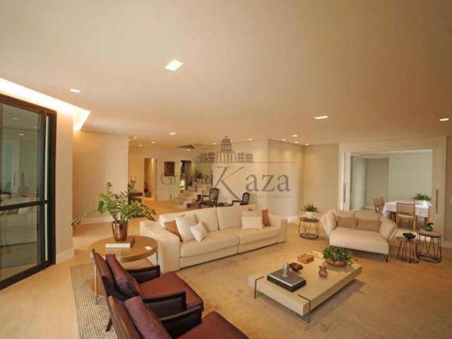Apartamento Duplex Panamby 4 Suítes 484m²