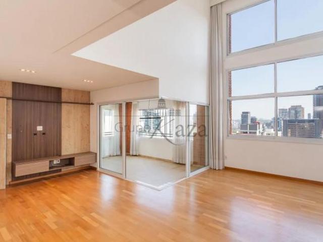 Apartamento Duplex Pinheiros 3 Suítes 157m²