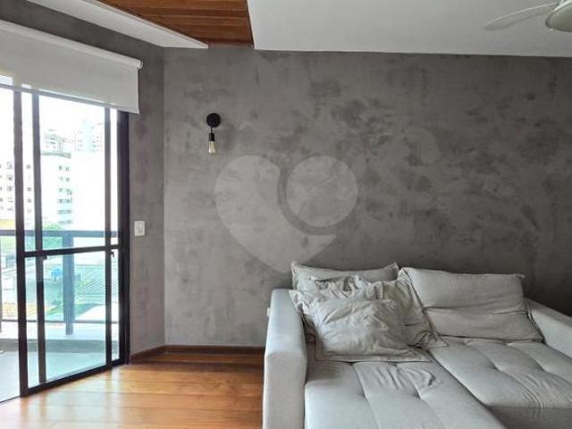 Apartamento Duplex Reformado e Mobiliado com 1 suíte no Itaim Bibi