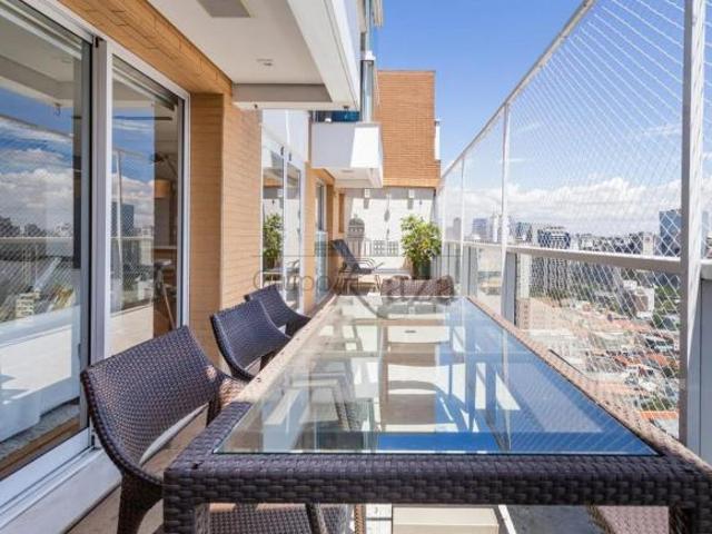 Apartamento Duplex Vila Nova Conceição 2 Suítes 155m²