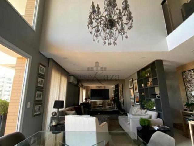 Apartamento Duplex Vila Nova Conceição 2 Suítes 138m²