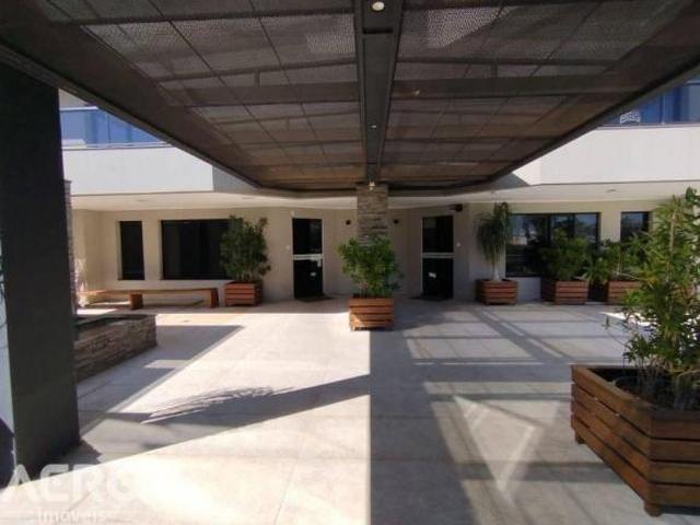 Apartamento Edifício Albatroz c/ 3 suítes!