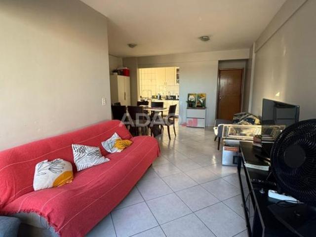 Apartamento Edifício Arco do Triunfo 96m² úteis Apartamento com 4 Quarto s por R$ 530000.00 no