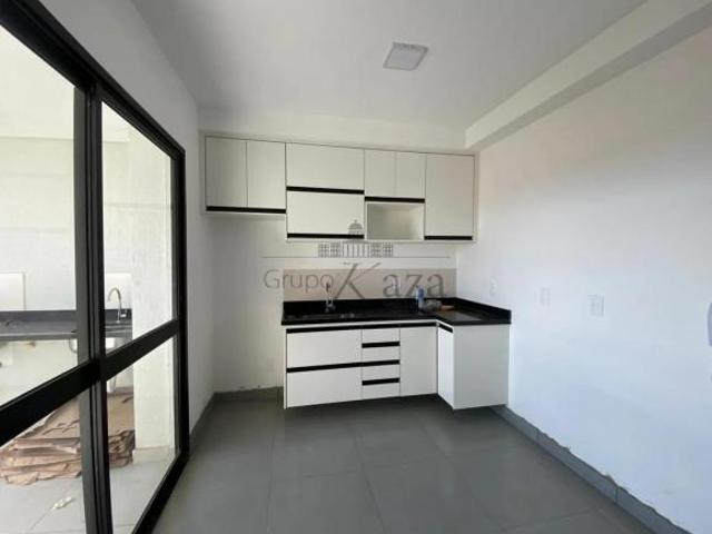 Apartamento Edifício Avante Condomínio Clube Bairro da Floresta 2 Dormitórios 63m²