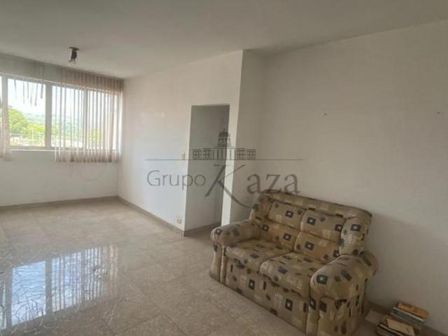 Apartamento Edifício Mansão do Vale Centro 2 Banheiros 69m²Churrasqueira. Centro em Jacareí