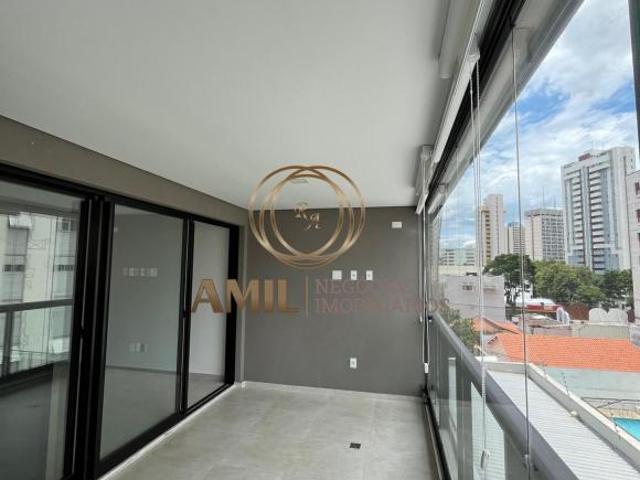 Apartamento / Edifiício Mayflair / Vila Adyanna / 02 dormitórios / 84 m² / 01 suíte/ São José dos C