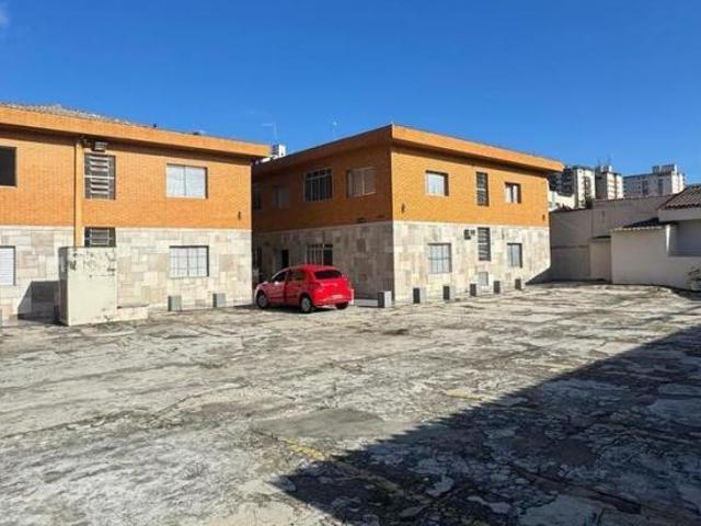 Apartamento eKitenete dividida em Praia Grande SP